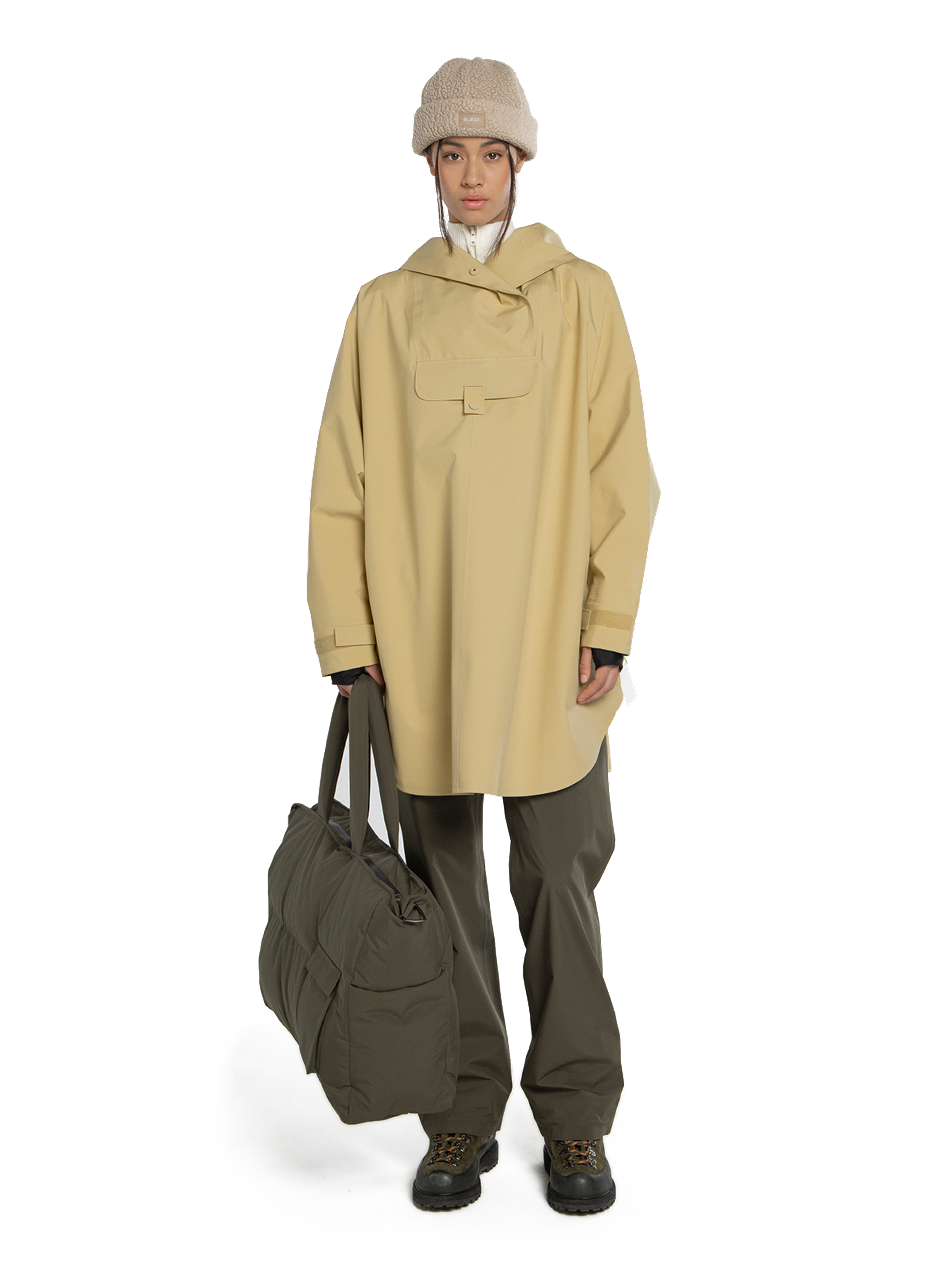 Bergen poncho | Outerwear for women by BLÆST
